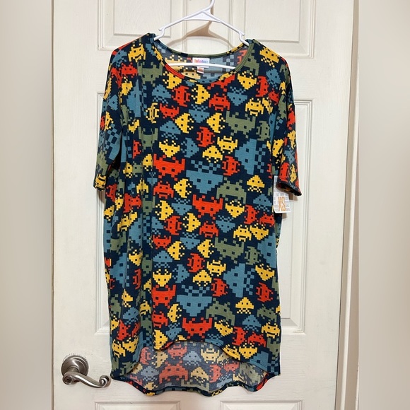 LuLaRoe | Tops | Nwt Lularoe Irma Xs Space Invaders Video Game Tunic ...